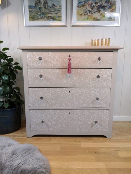 Nydelig gammel kommode | Gjerthytta Design